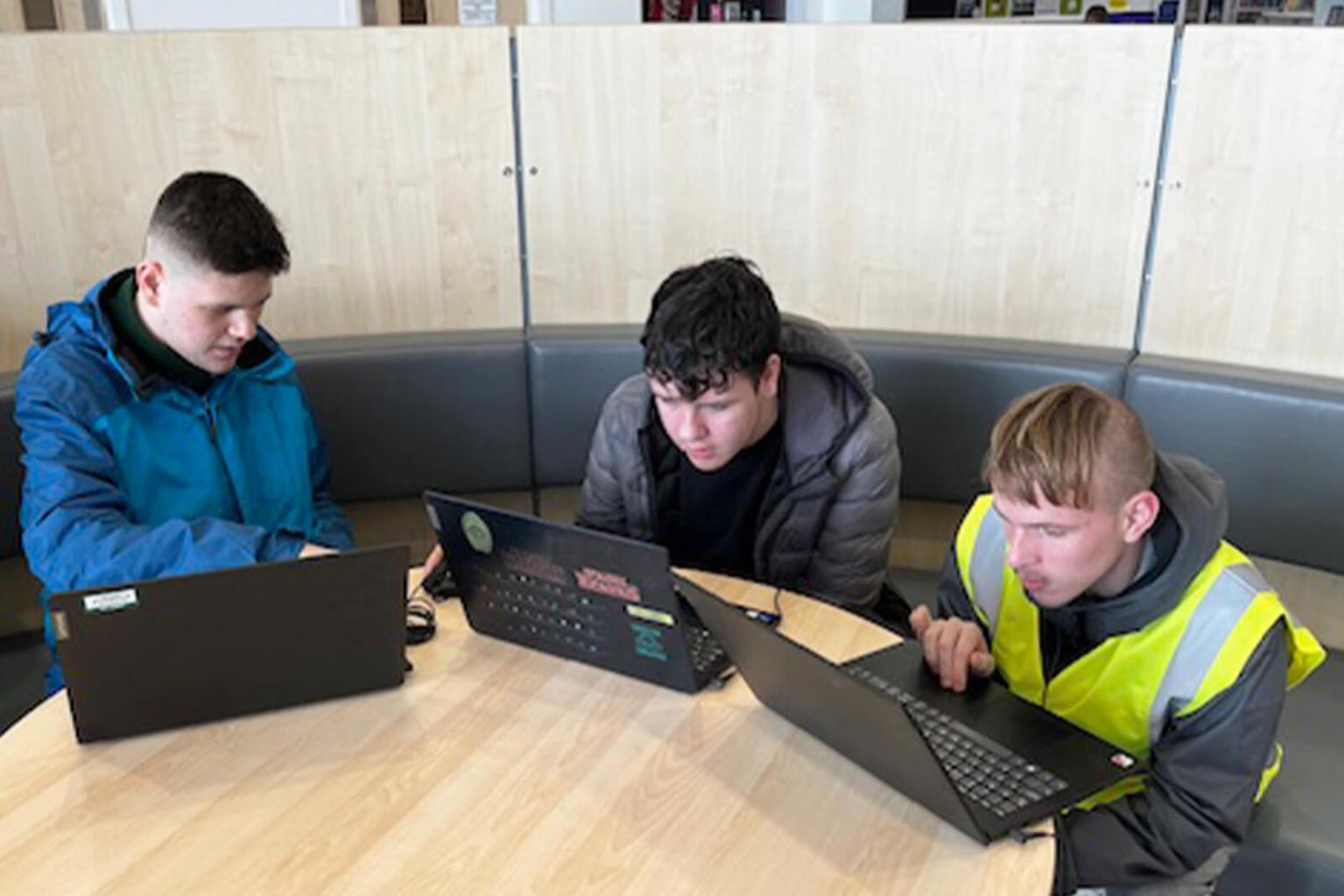 3 Benefits of Computer Donation for Your Business